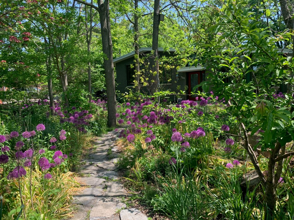 Biodiverse gardens in the Kingston area – 1000 Islands Master Gardeners